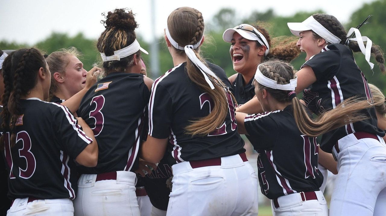 DeLutri sisters star as Mepham wins first LI softball championship over ...