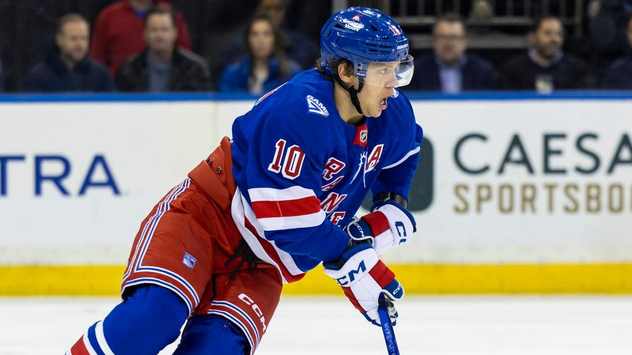 Rangers' Artemi Panarin shaves his head in attempt to bust slump - Newsday