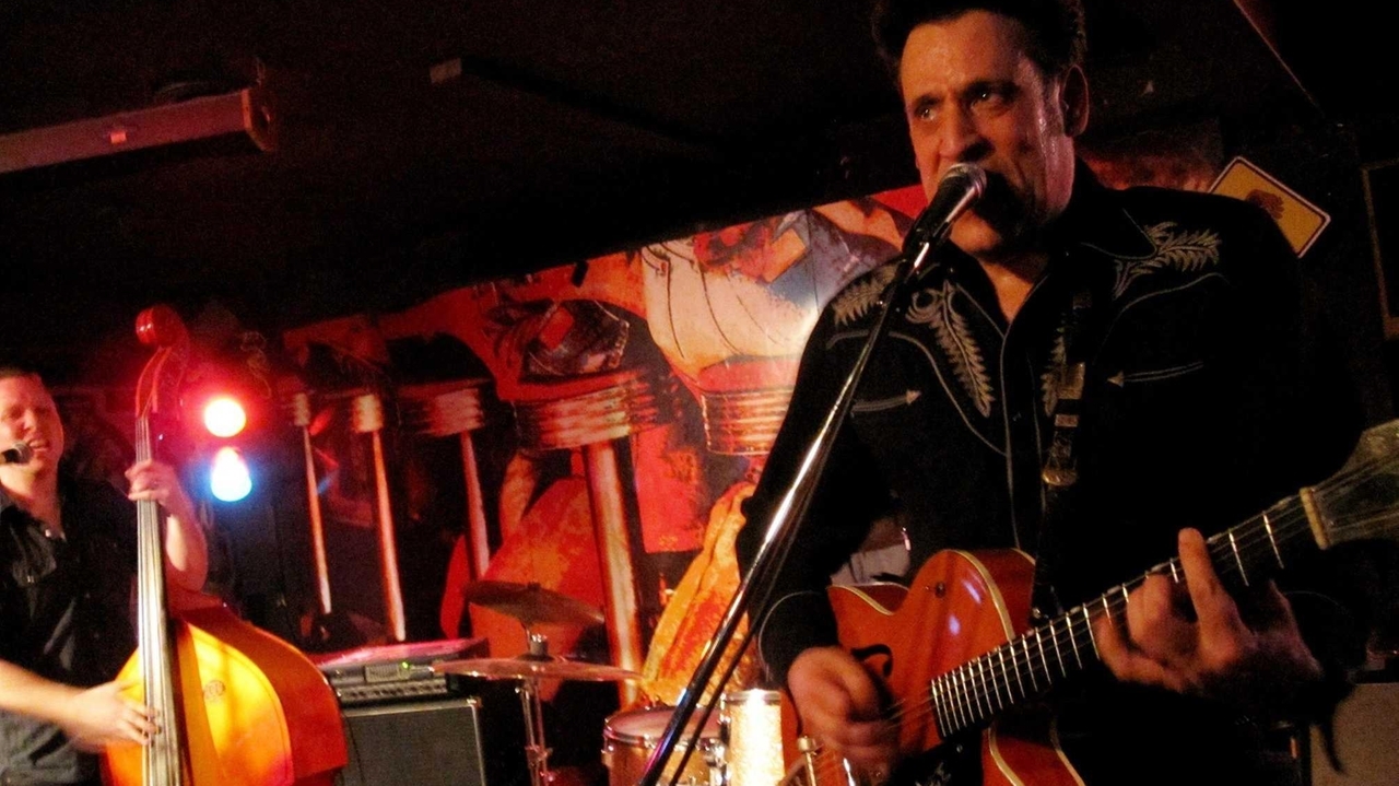 Matty T's closing down, again - Newsday
