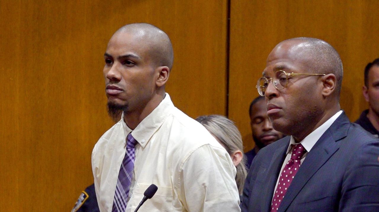 Defense attorneys ask to examine vehicle in fatal shooting of NYPD Det ...