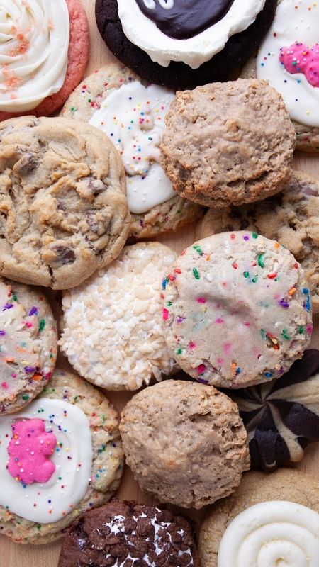 Crumbl, Insomnia and more: A food critic's guide to popular cookie ...
