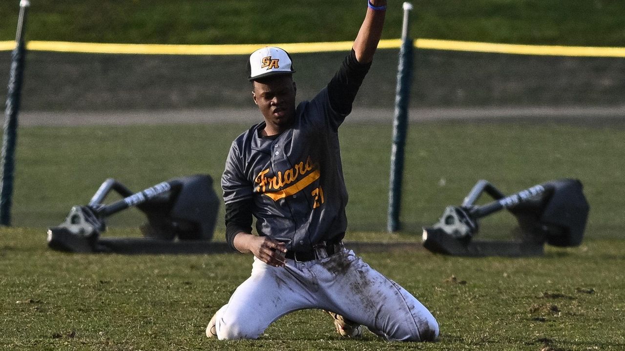 Photos: Kellenberg-St. Anthony's baseball - Newsday