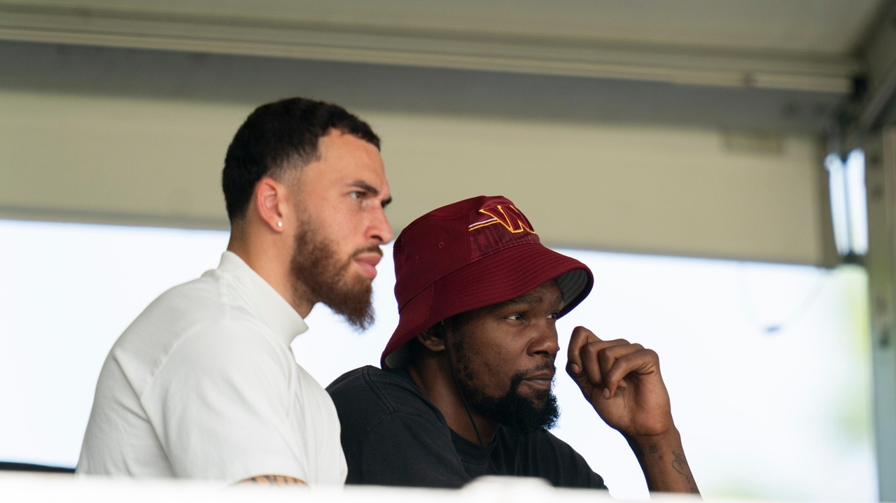 Kevin Durant attends Washington Commanders camp as a fan - Newsday
