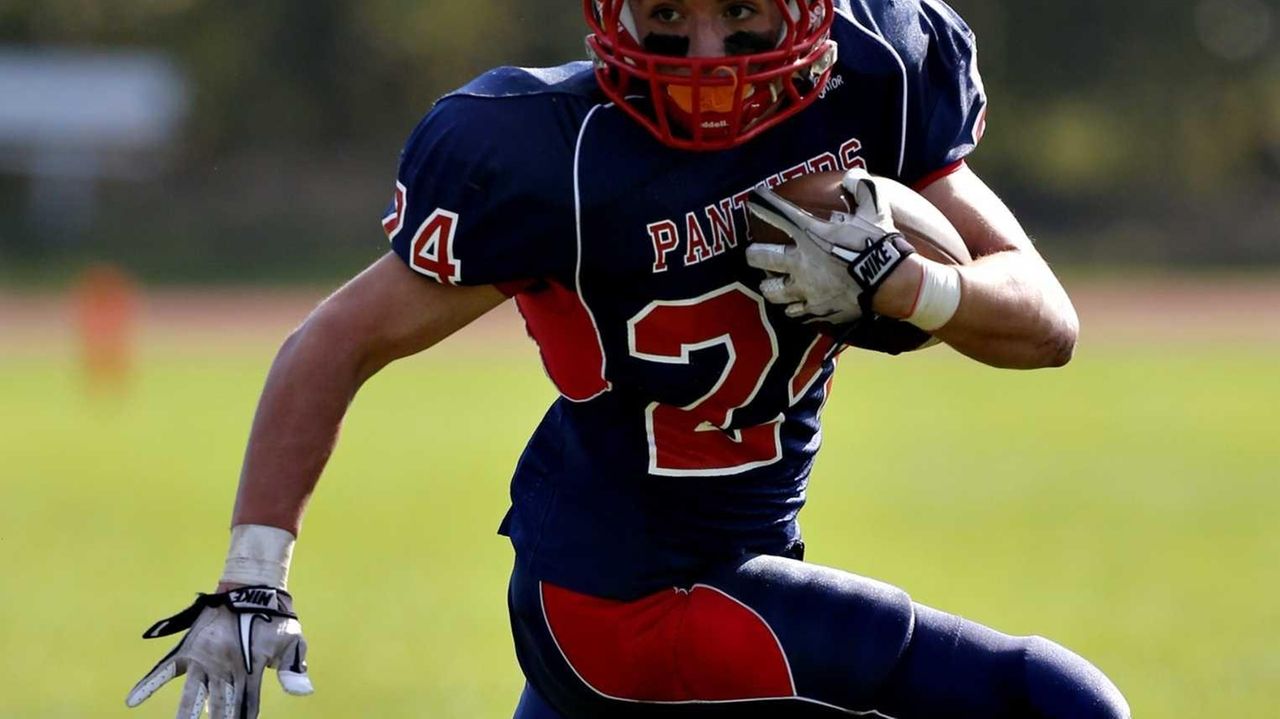 Brett Osman has four touchdowns in Miller Place's victory - Newsday