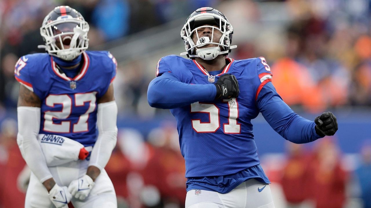 Giants taking it day by day with Azeez Ojulari and his injured ankle ...