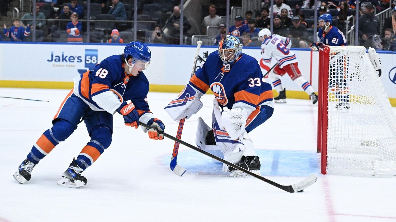 Patrick Roy largely happy with Islanders' performance despite preseason ...