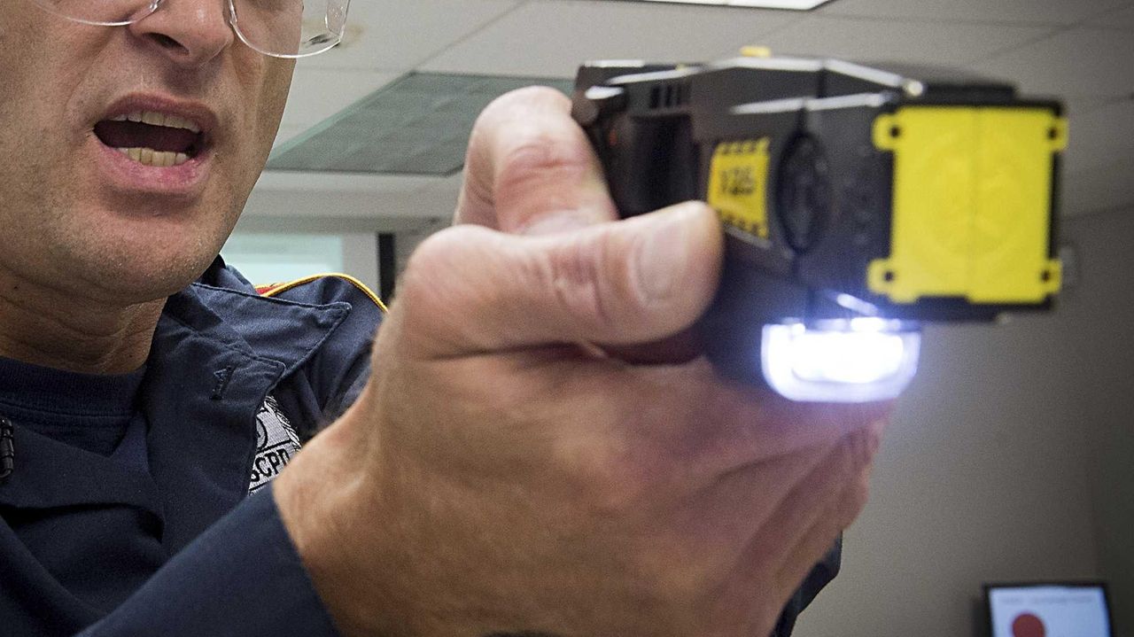 Taser use by cops grows on Long Island - Newsday