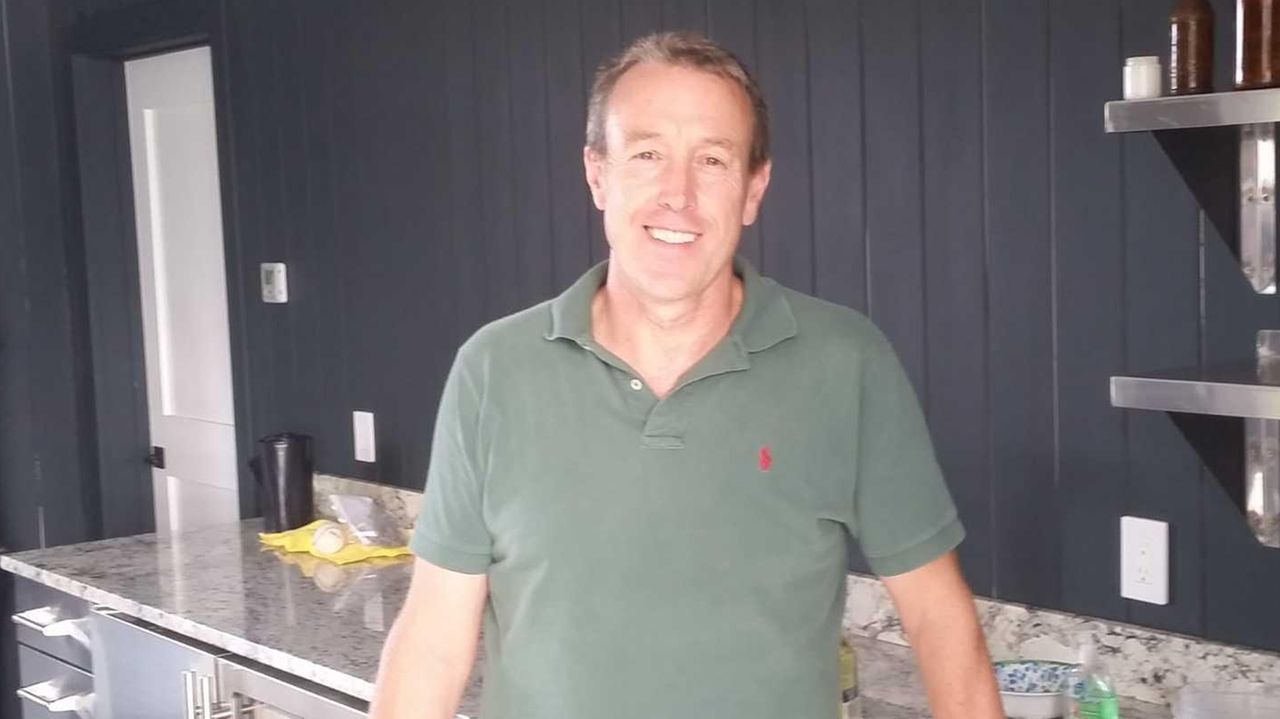 John Rittenhouse's proposed Asharoken dock expansion subject of public ...