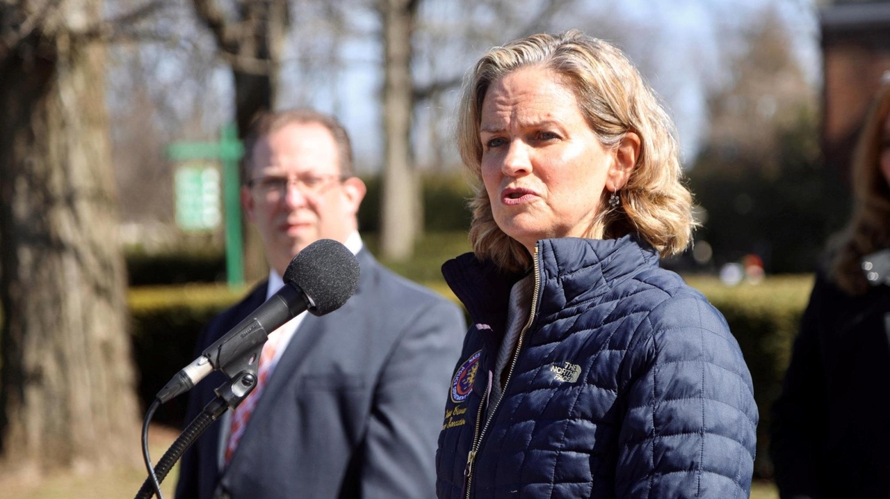 Nassau executive Laura Curran discusses rising number of local cases ...