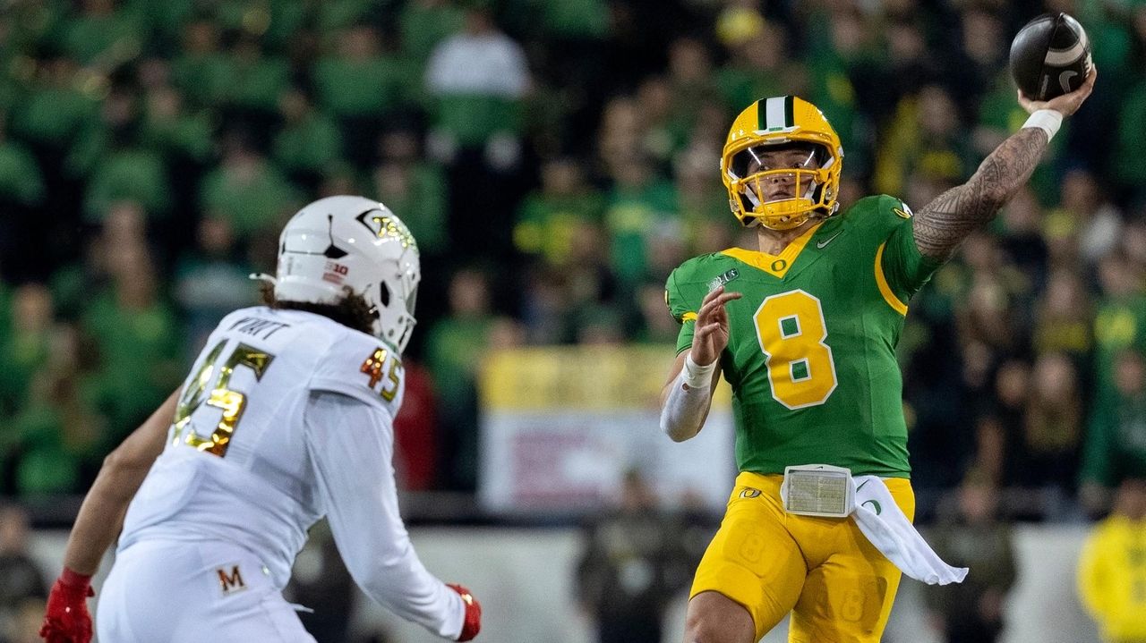 Oregon tops Week 2 College Football Playoff rankings and Georgia drops ...