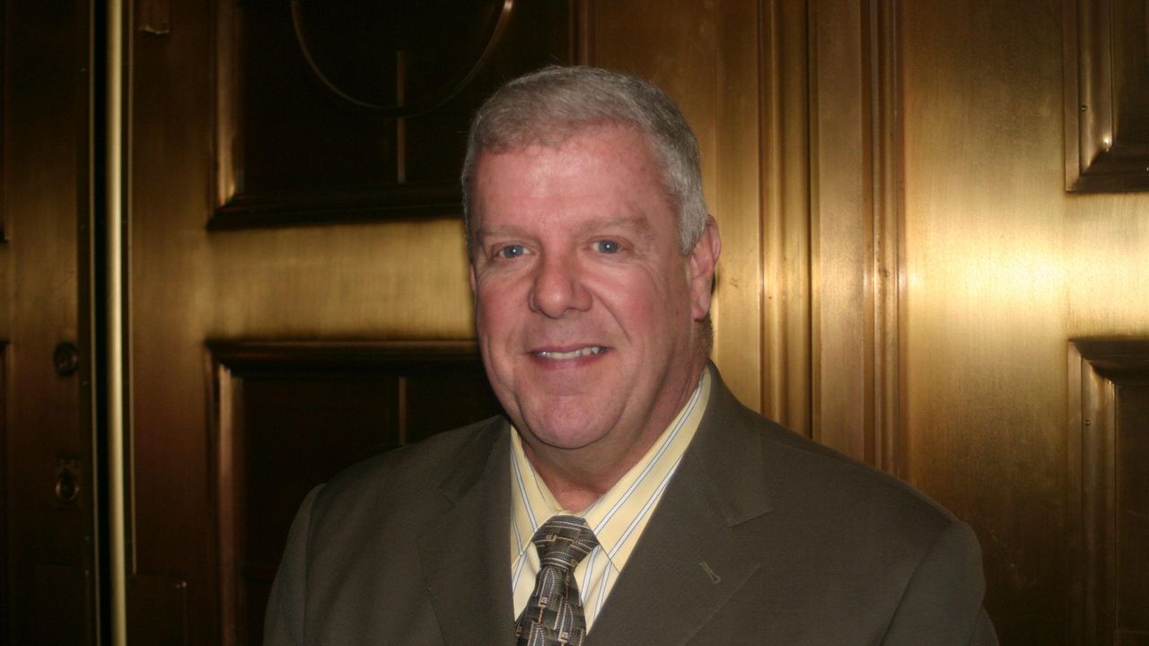 Jeff Frayler to lead Huntington St. Patrick's Day parade - Newsday