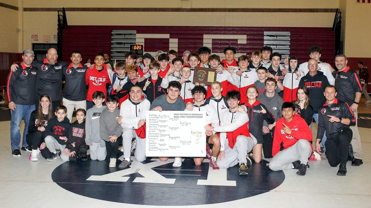 Suffolk wrestling dual meet championships - Newsday