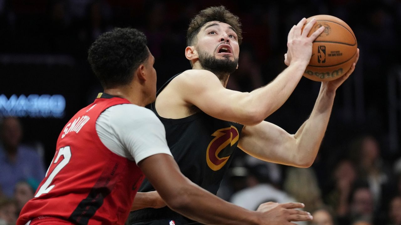 Dru Smith's full-circle moment: A year after getting hurt, he helps ...