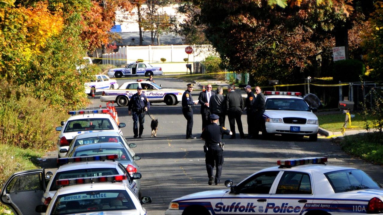 Suffolk unveils plan to bar gang members in 'safety zone' - Newsday