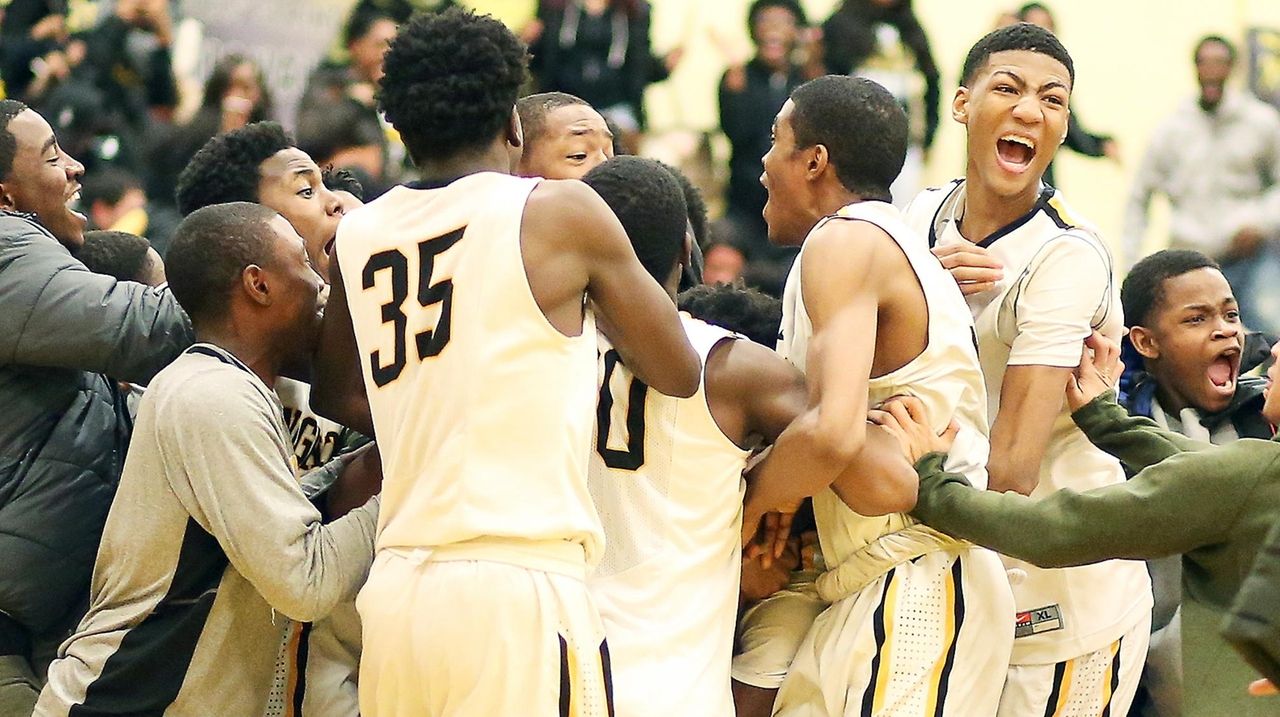 Danny Ashley’s 3-pointer beats buzzer for Uniondale - Newsday