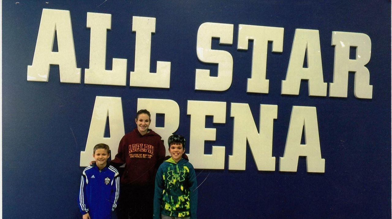 Play ball at All Star Arena in Coram - Newsday