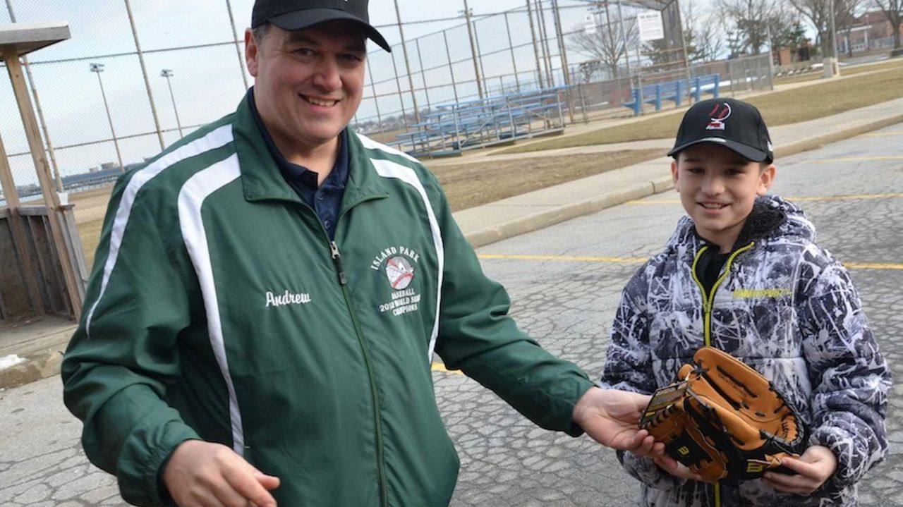 Devastated by Sandy, Island Park Little League teams receive free ...