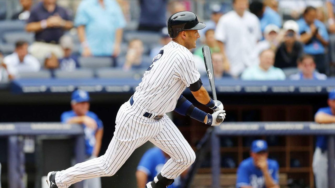 Derek Jeter returns to big leagues but exits early with quad injury ...