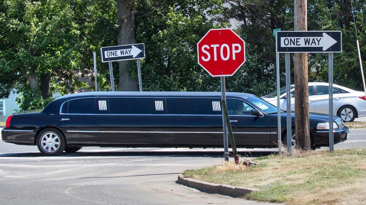 Hiring a limo service? Here's what you need to know - Newsday
