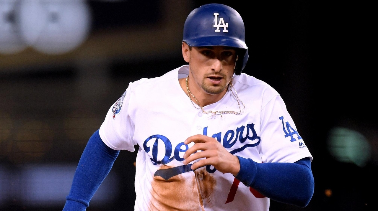 Yankees trade for Dodgers OF Tim Locastro - Newsday