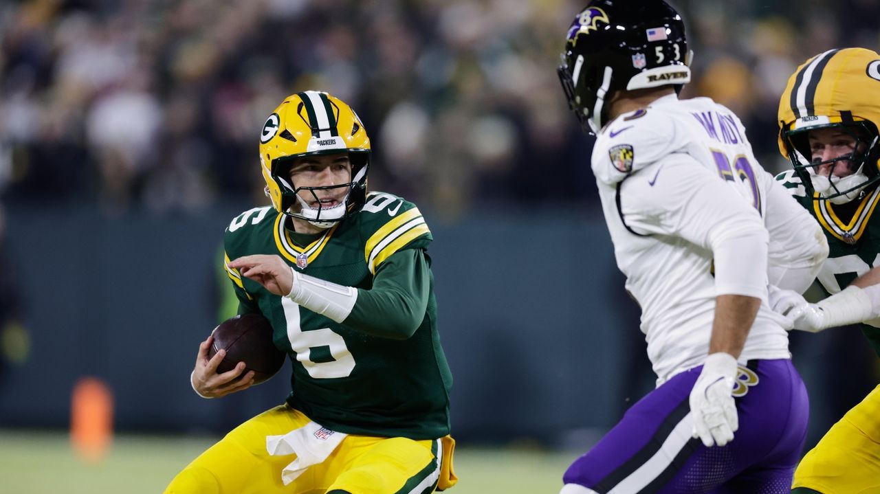 Packers to start QB Clayton Tune in regular-season finale at Minnesota ...