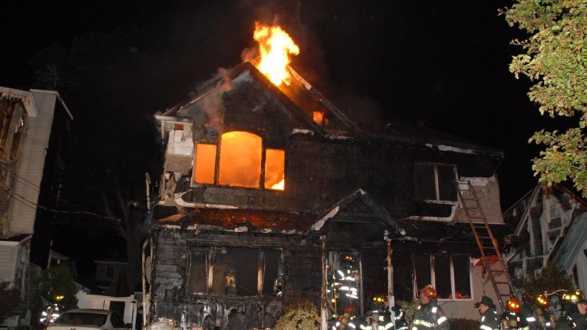 Neighbors remember woman killed in Bellmore fire - Newsday