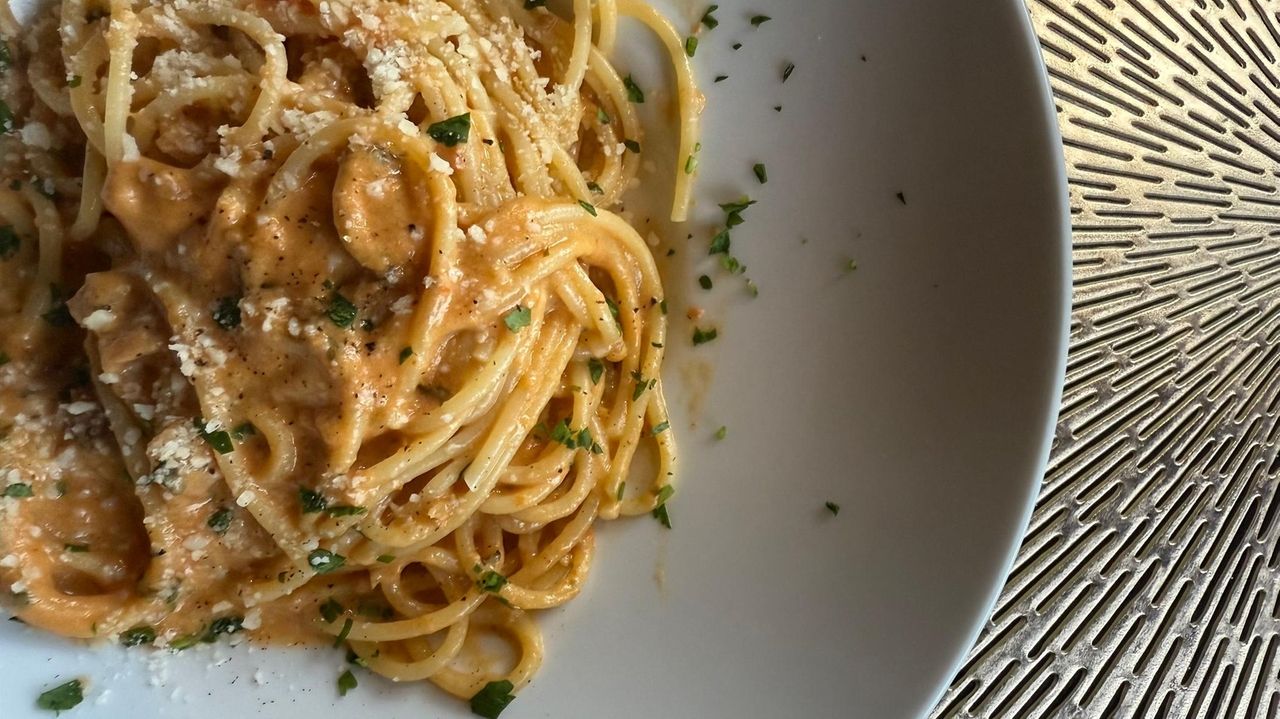 Cibo Pasta Bar opens in Wantagh - Newsday