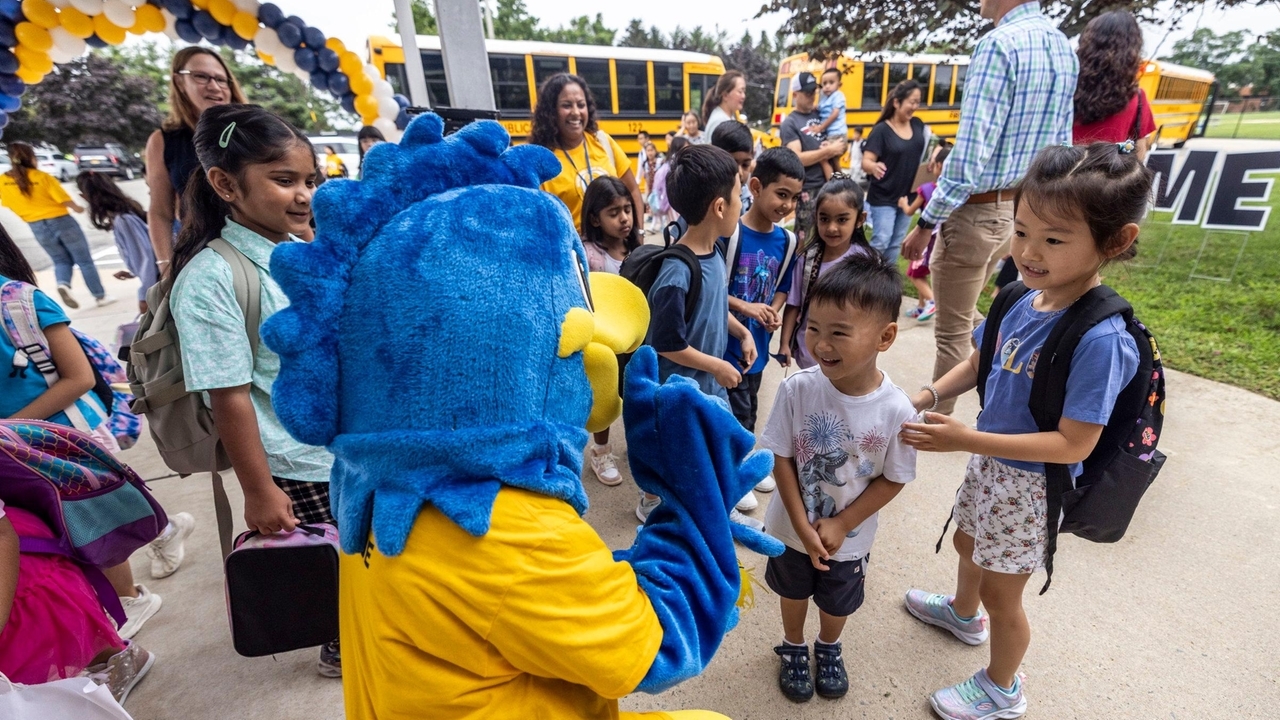 Jericho district opens for the 2023-24 school year, the first on Long ...