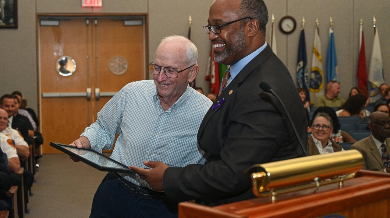 Rick Brand Former Newsday Reporter Honored By Suffolk County