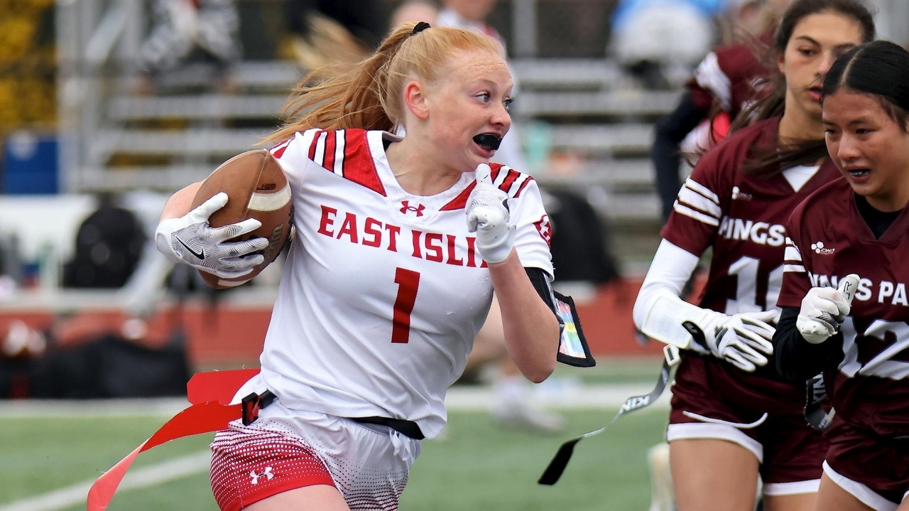 East Islip vs. Kings Park flag football - Newsday