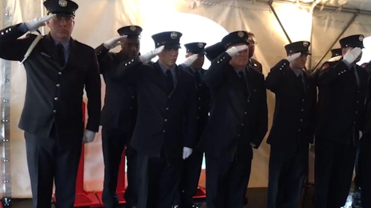 Hundreds gather at the wake for William Tolley - Newsday