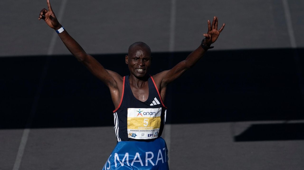 Kenya's Edwin Kiptoo wins Athens Marathon in a course record of 2:10:34 ...