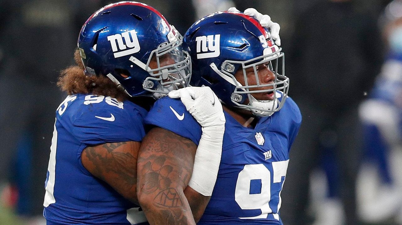 Giants' defense keeping team in the NFC East title race - Newsday