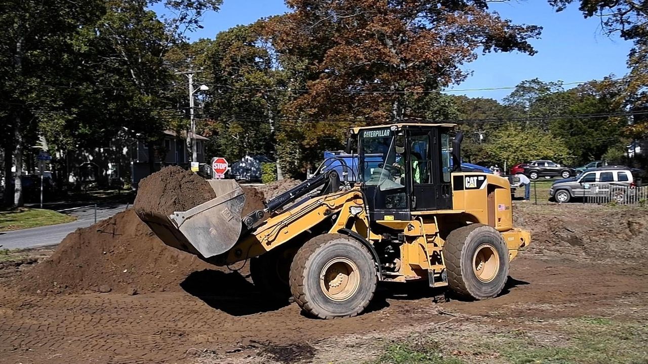 Cleanup of LI toxic dumping sites begins - Newsday