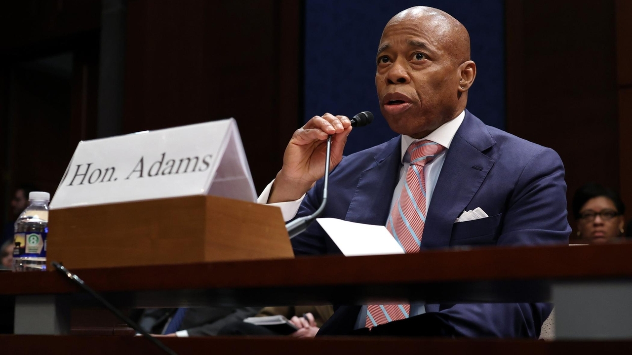 NYC Mayor Eric Adams testifying at 'sanctuary cities' hearing - Newsday