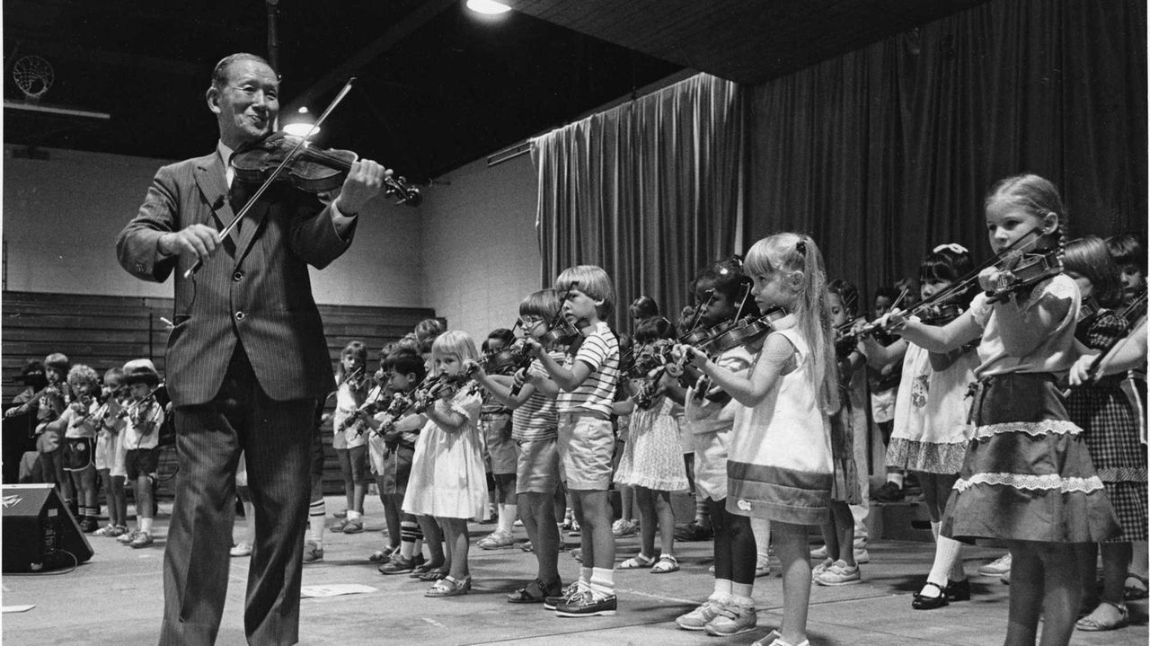 Schoenbaum's 'The Violin' melds history, criticism - Newsday