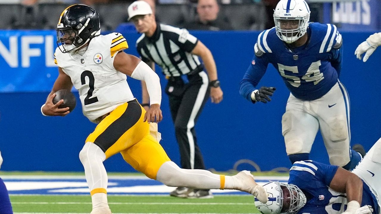 Even in loss to Colts, Justin Fields makes his case to remain Steelers ...