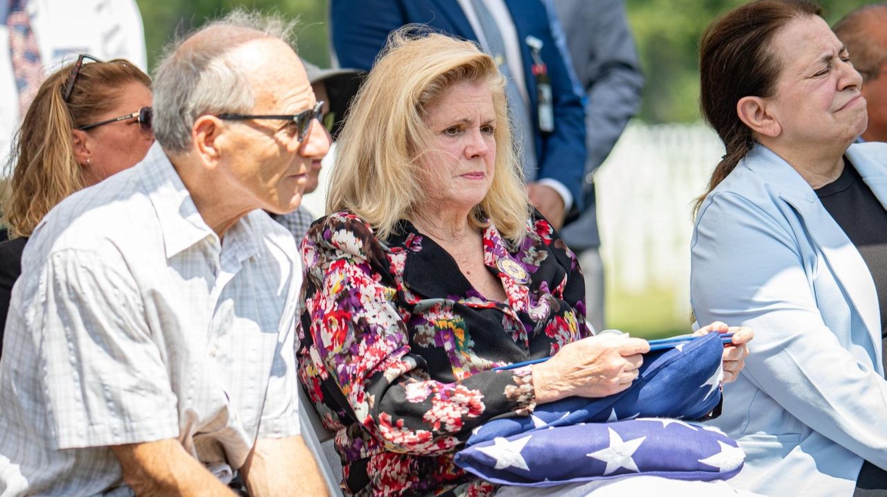 Funeral for William Thomas Cleary, a WWII bomber killed by Nazis 81 ...