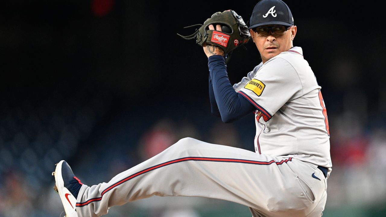 Never can say goodbye: Chavez back with the Braves for the 5th time ...
