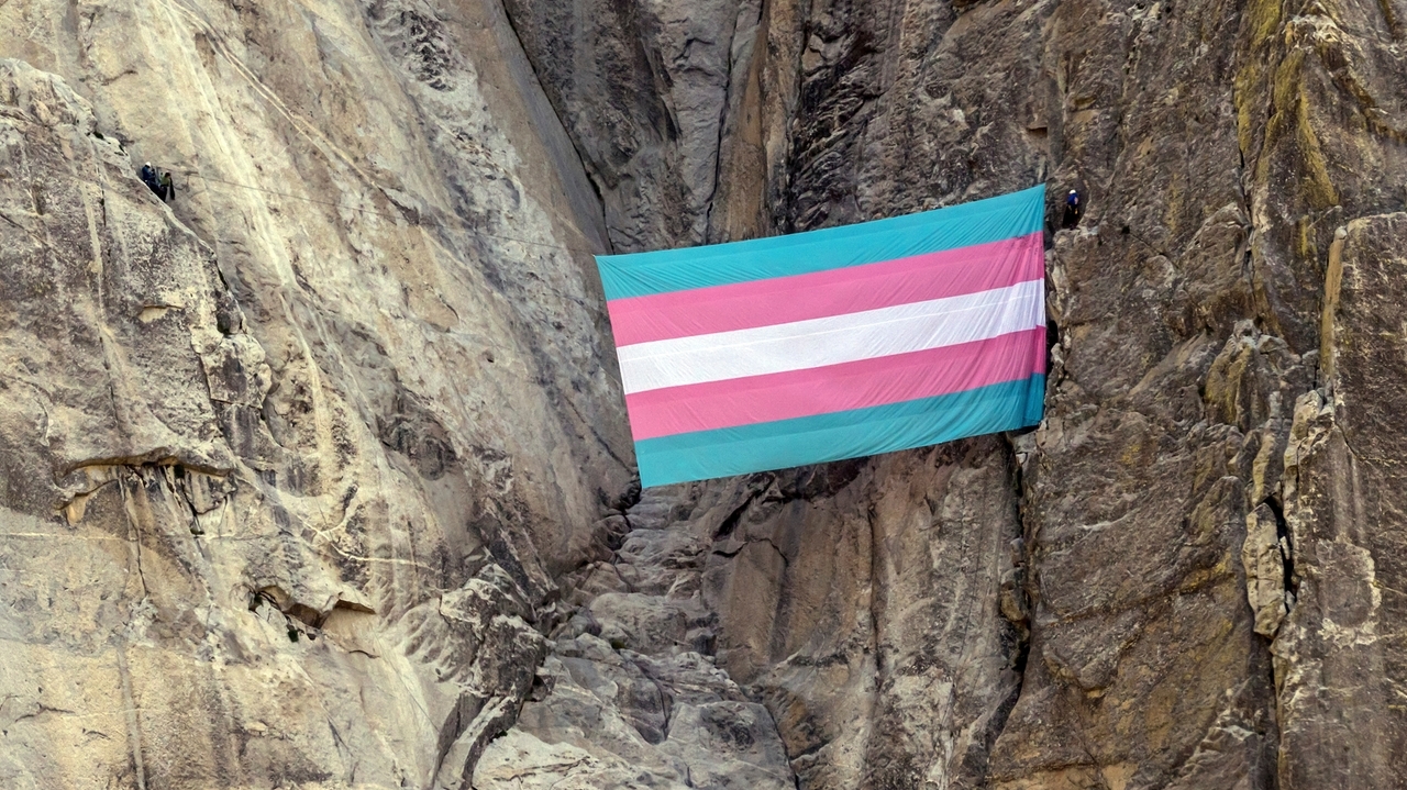 Lawsuit by the Yosemite ranger fired after hanging a giant transgender ...