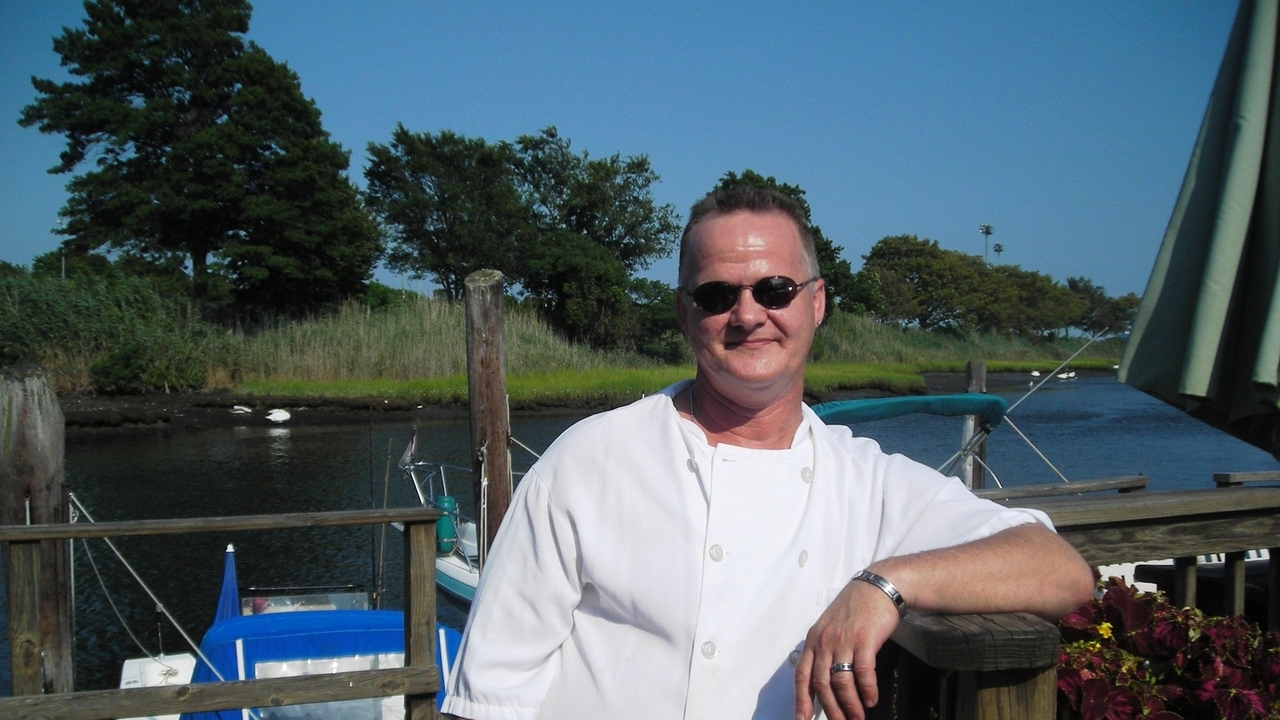 Catfish Max in Seaford has new chef - Newsday