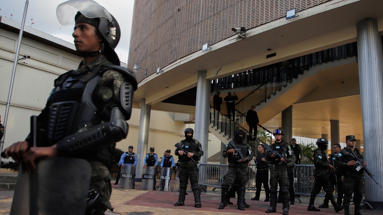 Honduran lawmaker injured in Congress by homemade explosive - Newsday