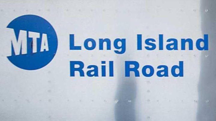Letter: How to make LIRR delays more bearable - Newsday