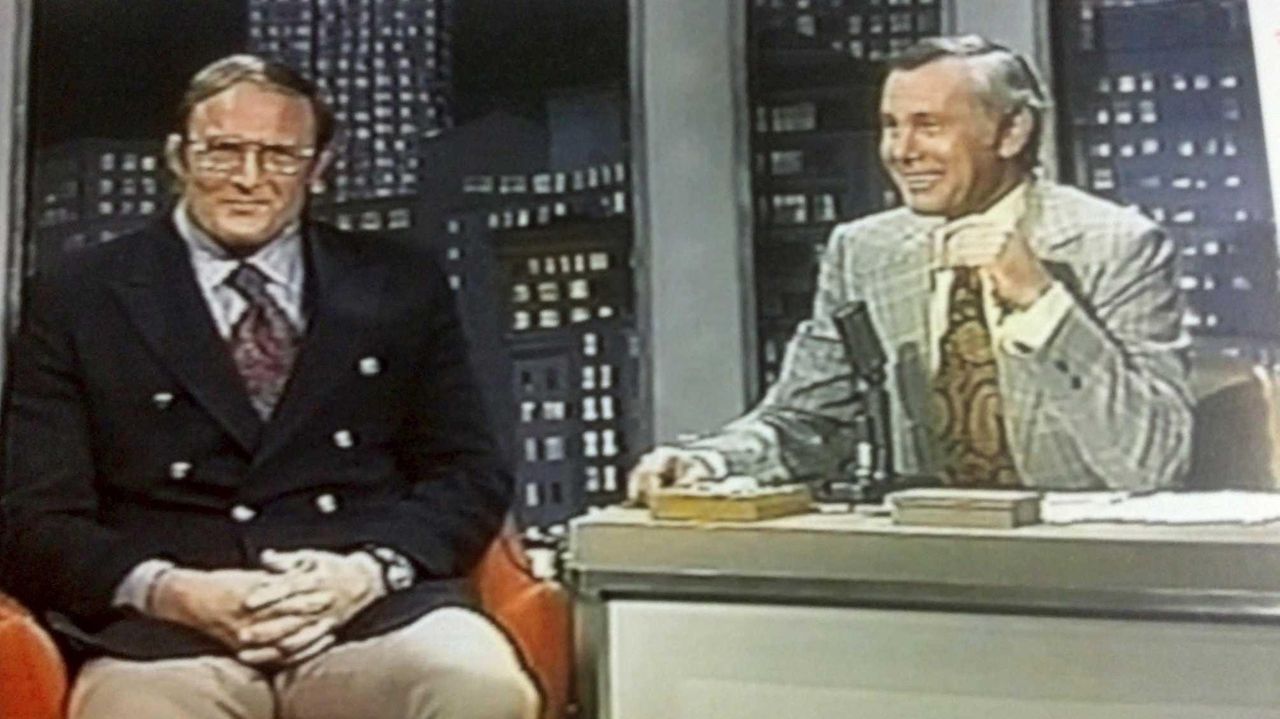 Bill Farrell, trained Olympic medalists, dies - Newsday