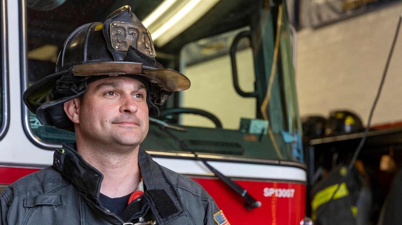 Lifesaving effort earns FDNY firefighter from Hauppauge medal for ...