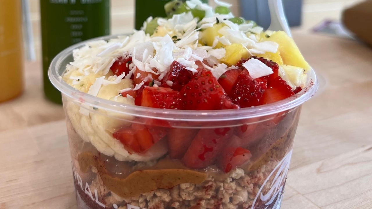 3Natives cafe and juice shop opens in Huntington - Newsday