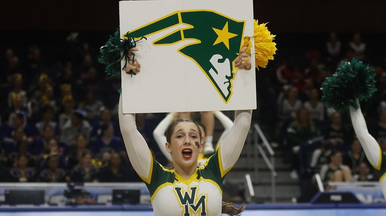 Newsday Cheer Fest: Ward Melville - Newsday