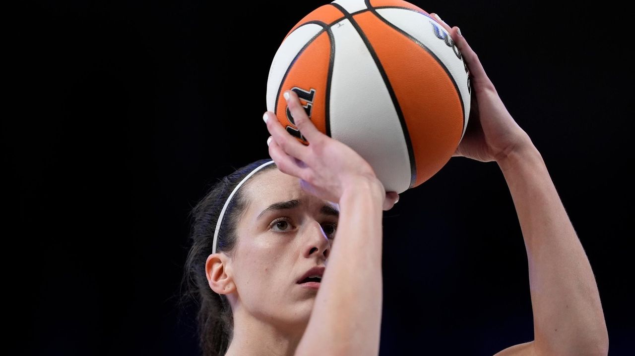 Caitlin Clark has 19 assists break WNBA record in Fever's 101-93 loss to Wings - Newsday