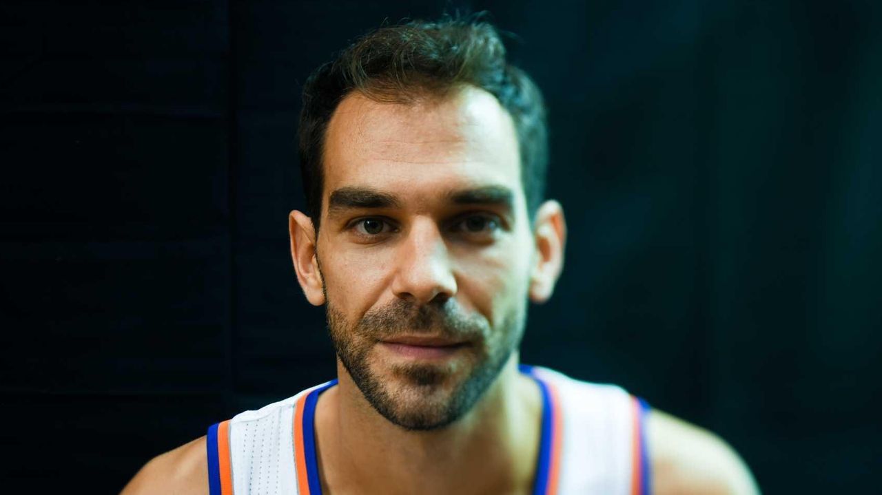 Jose Calderon feeling better all around in second training camp with ...