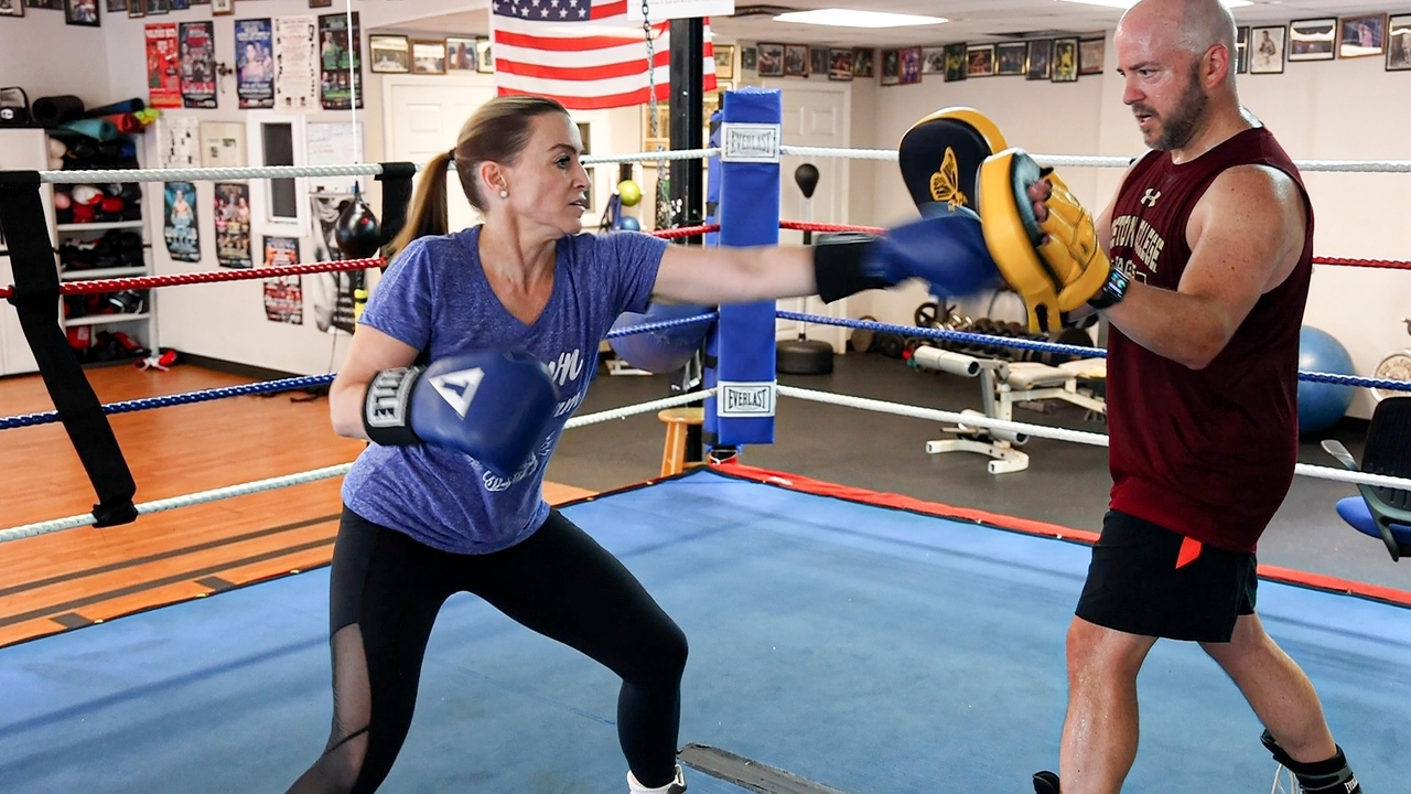 Long Island Fight for Charity Volunteer Boxers - Newsday